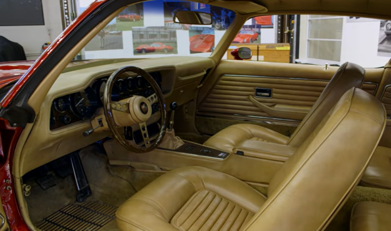 Meet the Pegasus! Pontiac Firebird with a Ferrari V12 Under Hood ...