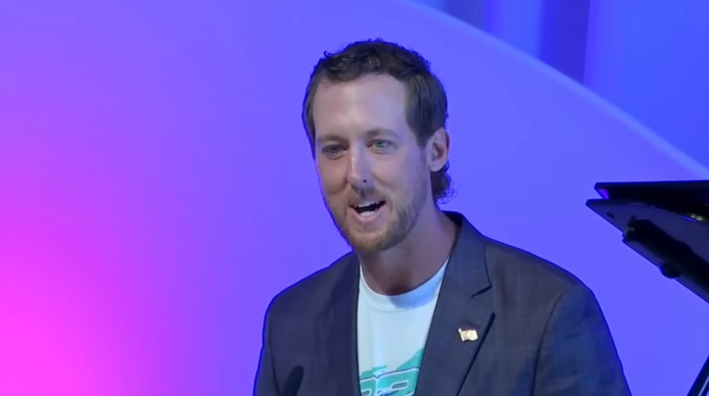 Cleetus McFarland Honors Kyle Loftis and the Legacy of 1320Video ...